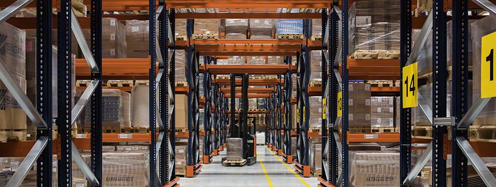 Warehouse for logistics operator Van Rooijen - Mecalux.ng