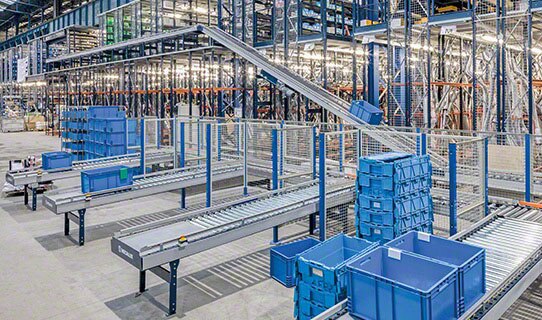 Automated warehouses for boxes | Automated Warehouses - Mecalux.ng